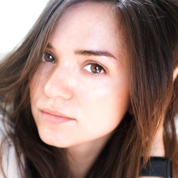 Show Don't Tell: How to Show Not Tell in Writing With Examples